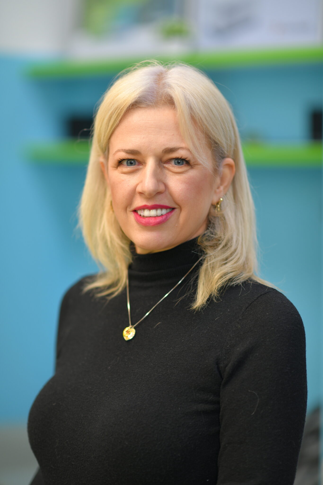 Naš tim – ravena.rs